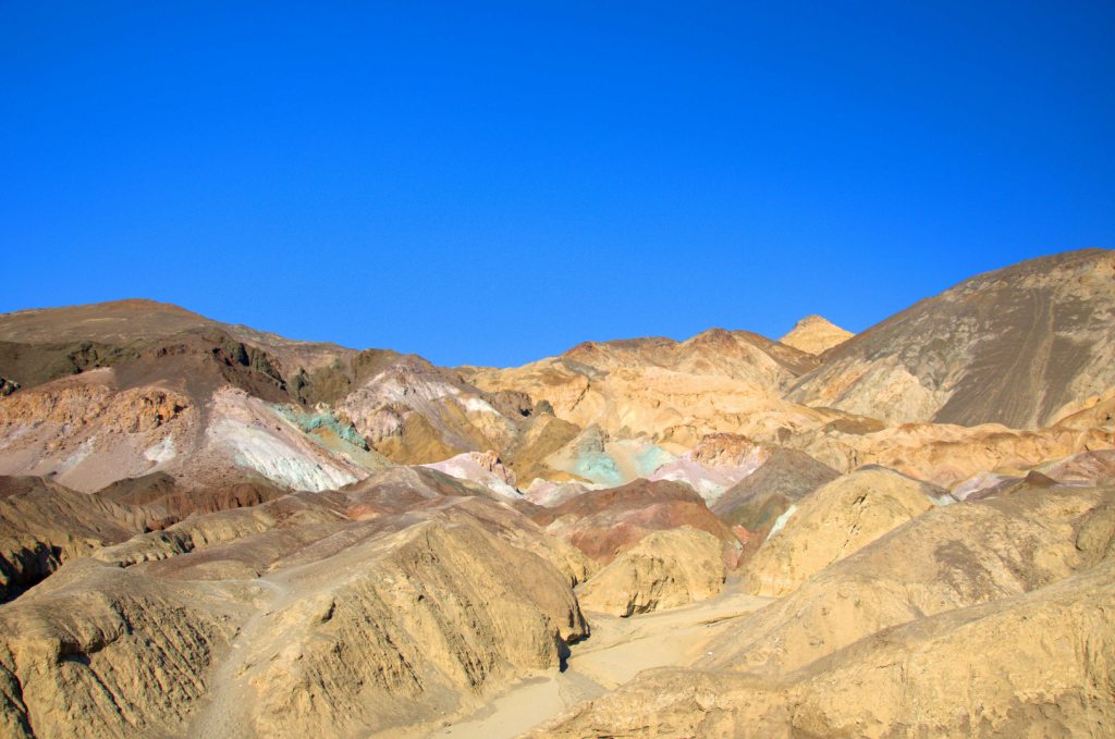 Things to do in Death Valley. Our ultimate guide to Death Valley!